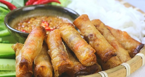 Chiêu đãi gia đình cuối tuần với món chả ram bắp – đặc sản miền Trung